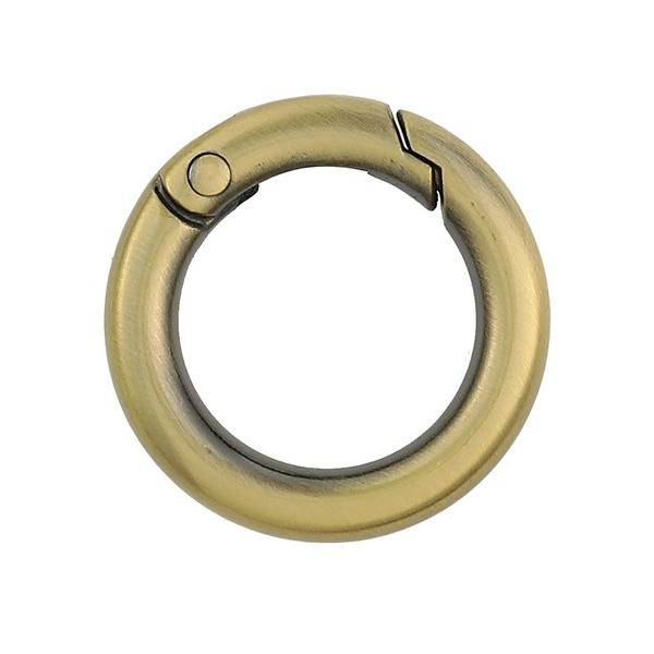 ●品番:046797●入数:１個●丸型フォルムが特徴的なコンパクトカラビナです。●コンパクトながら鍵や小物をしっかり固定でき、持ち運びに便利です。●軽量設計でポケットやバッグにもスッキリ収まります。●シンプルなデザインで男女問わず使いやすい...