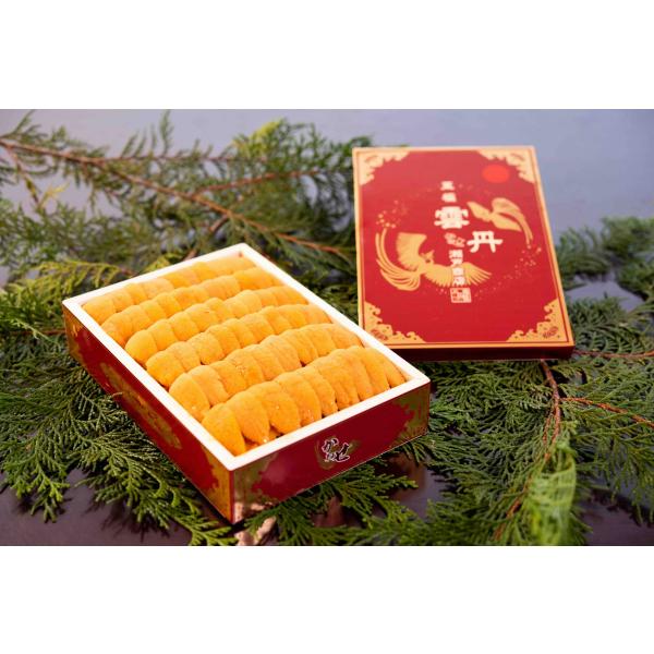 海産物の中でも最高級品といわれる『雲丹』当店で扱うエゾバフンウニは北海道沿岸及び北方四島近海水域で獲れた最高級品です。水揚げされるウニから一つひとつ選別し、色や形の良いものを丁寧に並べた極上品です。濃厚なコクと味わい、色鮮やかに並べられた雲...