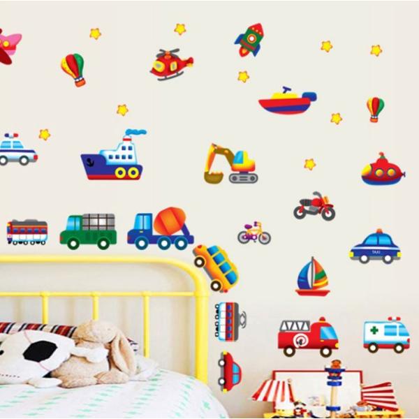 男の子が大好きな乗り物いろいろ防水ウォールステッカーです。痕が残らず剥がせるので賃貸のお部屋などにも使用できます。子供部屋やキッチンなど簡単に模様替えできます(^O^)素材：PVCサイズ：45センチ×60センチ