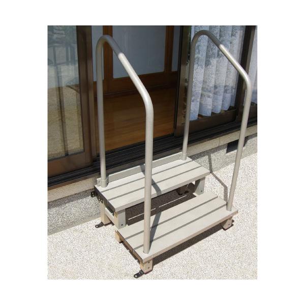 縁側からの出入りがとても楽になります!【特長】■手すり付なので高い場所からの出入りも安心です。■降りる安全を優先し、手すりを90cmの高さにしています。■アジャスター付で不陸調整が可能です。（20mm)■手すりはしっかり握れるφ32mm。【...