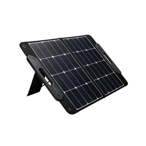 《仕様》●パネルタイプ：単結晶シリコンパネル●最大出力：68W●定格電圧：22V DC●定格電流：3.09A●動作温度：-10℃〜65℃●収納寸法（突起物除く）：幅440mm×高さ540mm×奥行き40mm●外径寸法（突起物除く）：幅880...