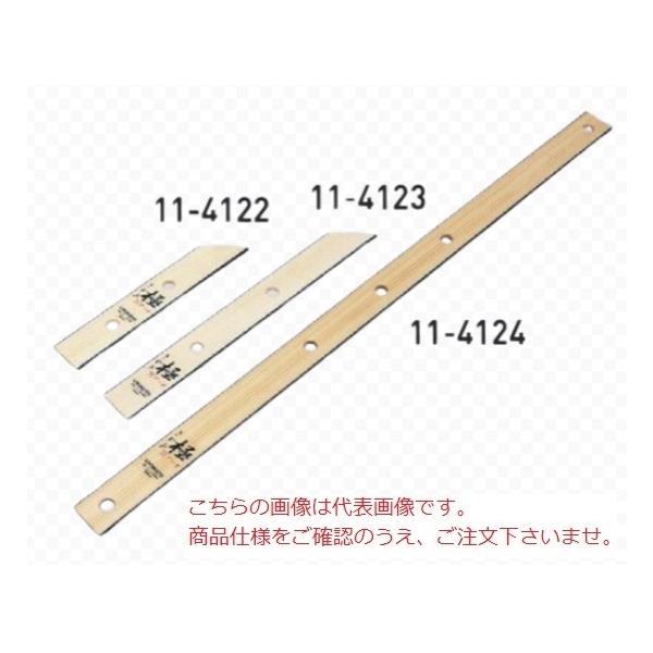 《仕様》●サイズ：約300×48×6mm《特長》●定規の両面を丸型に削り、表裏どちらの面を使用しても、エッジ部分で壁紙を押さえられ、カット時のズレを防止します。
