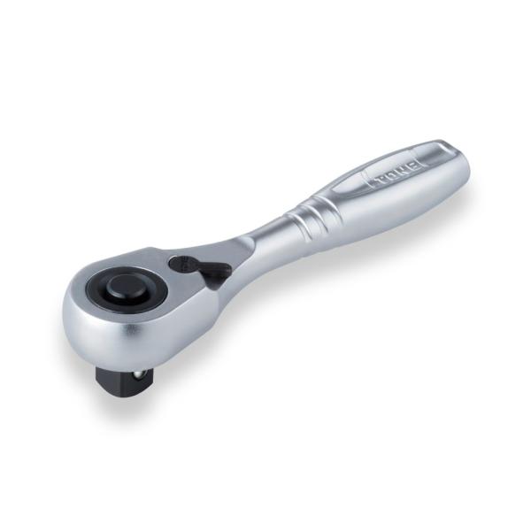 《仕様》●差込角dr.(mm)：9.5●寸法(mm)D：26.5●寸法(mm)H：26.5●寸法(mm)T：13.0●寸法(mm)L：110●質量(g)：147