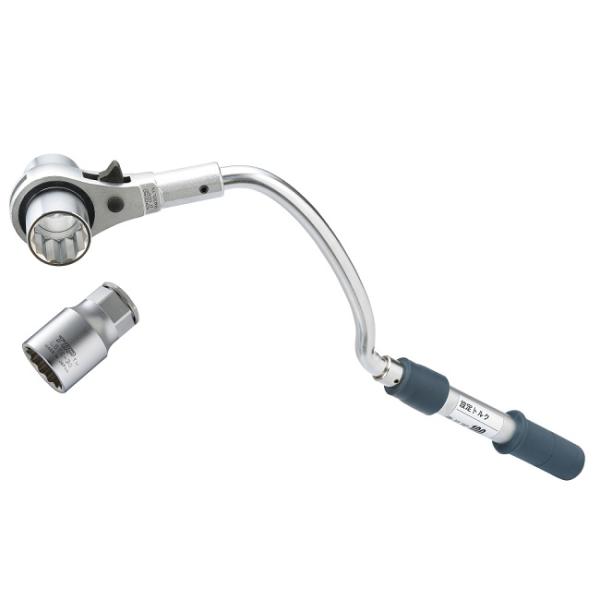 《仕様》●対辺寸法：30mm●設定トルク：100N・m●ギア数：48(7.5°送り)●両方向トルク●重量(g)：2150《特長》●弓形トルクレンチと50mm延長できるソケットのセットです。●予め設定されたトルク値に達しますと「カチッ」という...