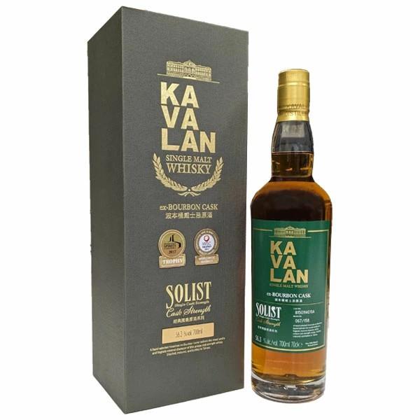 ＜カバラン　ソリスト バーボン シングルモルトカスクストレングス＞チーフブレンダーが厳選するアメリカ産バーボン樽は、香りの強いアメリカンオーク材を使用し、熟成後、まろやかで滑らかな口当たりになります。芳醇な木の香り、爽やかなバニラの香り、カ...