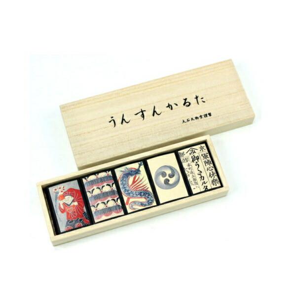 最新のシルクスクリーン版画技術で復刻した、うんすんかるた☆　【商品仕様】ブランド名：大石天狗堂セット内容：花札　75枚、解説書外箱：桐箱／257x97xH28(mm)札：裏貼り仕上げ／69×45(mm)競技  美しい カードゲーム ギフト ...