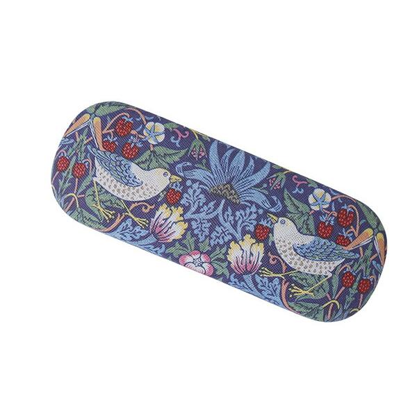 華やかな「いちご泥棒」柄でつい自慢したくなる♪ 大切なメガネを守るハードタイプのクロス付きメガネケース　【商品仕様】カラー：ネイビーブランド名：ニーズ原産国／製造国：中国代表カラー：ネイビーシリーズ名：モリスワールドコレクション柄：いちご泥...