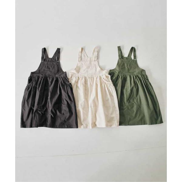 商品説明ワーク風のデザインのジャンパースカート。大きいポケットと女の子らしすぎないデザインがポイントの一着。インナー次第でシーズンレスに使えて、長く着用できるのが嬉しい。生地は綿100％のリップストップを使用し、タウンユースはもちろん、通学...