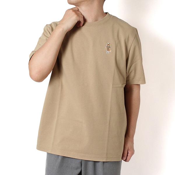 【発売日：2026年05月12日】・しっかりとしたスケートコットンジャージー仕様の「DRESSED FOX」Tシャツ・胸元には着飾ったドレスドフォックスの刺しゅうパッチが愛らしいデザイン・期中での1着にパッチがワンポイントのインナー使いに季...