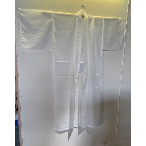 ●商品名  葬儀用品　仏衣　●商品詳細  【付属品】数珠・足袋・手甲・脚絆・三角布、六文銭入れ・頭陀袋・腰帯【その他】不況に伴い、葬儀をご家庭で行われる方、家族に負担をかけないよう出来るだけ低価格にて葬儀を行いたい方など、さまざまな世の中に...