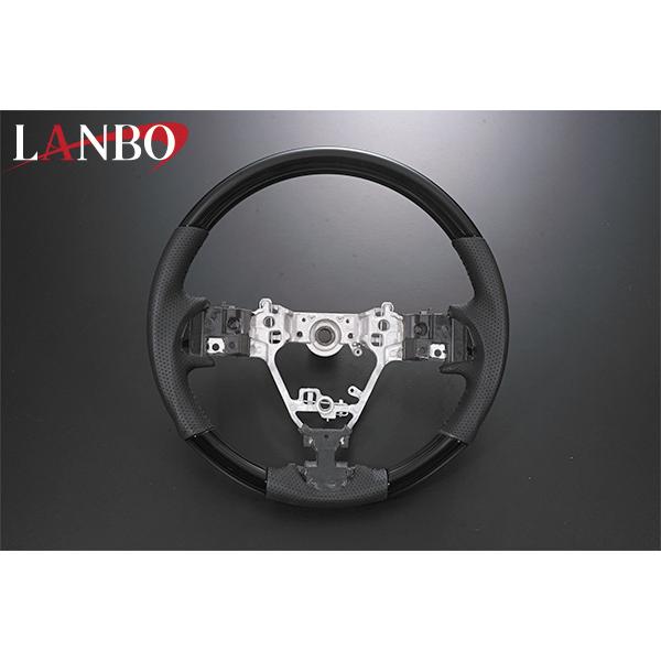 品番: SD003C車種: タンク / ルーミー型式: M900A / M910Aカラー: ピアノブラックグリップ形状: ガングリップ備考: マイナーチェンジ後(2020/9-)は装着不可本製品はステアリング本体のみの純正交換タイプになりま...