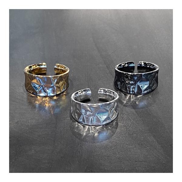 シルバーアクセサリーブランド『Blanche-ブランシュ-』Bizarreサブブランド＜幸せをもたらす＞と言われるピンキーリング。表面に槌目加工をほどこし、光とともに様々な表情をみせてくれます。1本でもコーデの完成する万能なピンキーリング。...