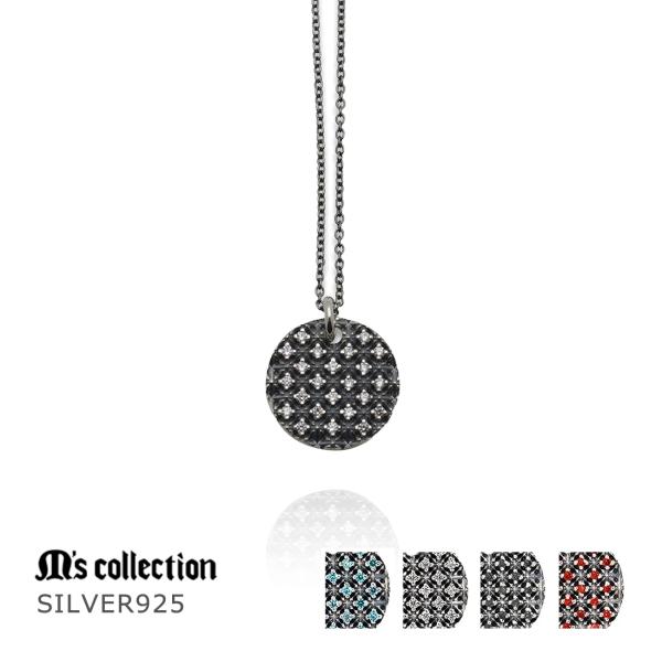 ジャストサイズのコインに23石ものストーンをあしらったメレペンダント。スタッズデザインの無骨さとストーンの煌びやかさが相まった逸品です。ストーンは4色からお選び頂けます。ペアやギフトにもおすすめです。■素材:SILVER 925、キュービッ...