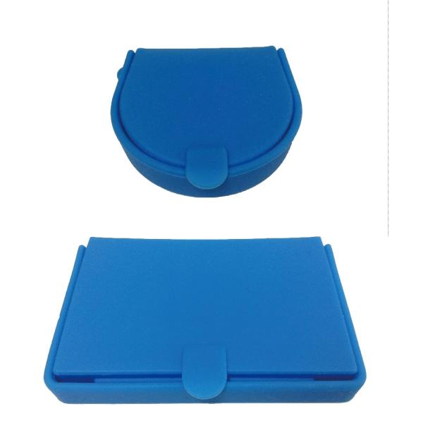 カード類はもちろん様々な物を入れることができます。　使い方はあなたのスタイル次第！