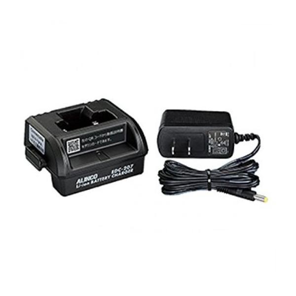 【インボイス対応済】EDC-207Aは特定小電力トランシーバーDJ-PX5を充電可能なシングル充電器セットです。シングル連結用充電スタンド(EDC-207R)と、専用ACアダプター(EDC-287)のお得なセット商品です。DJ-PX5の内蔵...