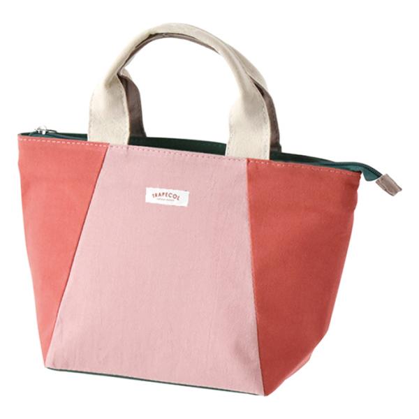 ベーシックな台形型が使いやすいランチバッグ。内側のアルミ蒸着フィルムに加えて口元はファスナーで閉じるので、冷気を逃さずしっかり保冷します。