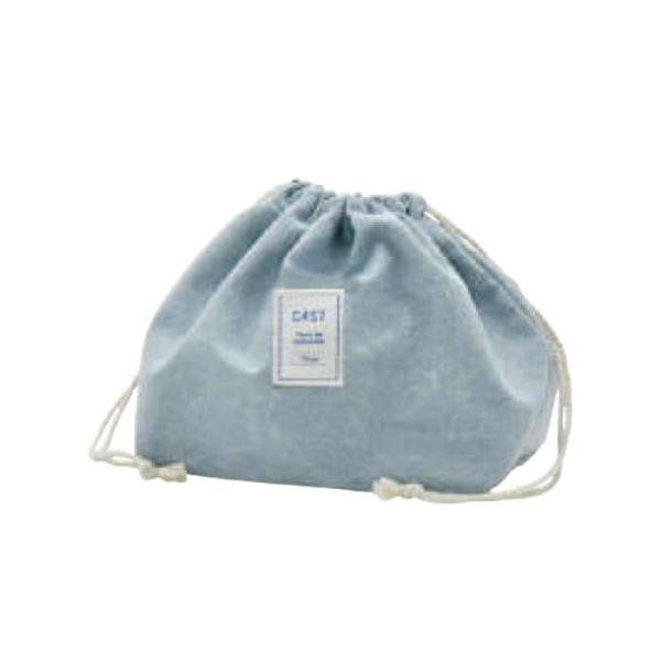 ヴィンテージデニムのようなプリント加工の生地を使用したランチ巾着。シンプルすぎないアクティブな印象のデザイン。コンパクトで手軽に使える。お弁当だけではなく、小物を入れるのもおすすめ。内側は、シルバーコーティング生地でかさばらずに保冷効果はそ...