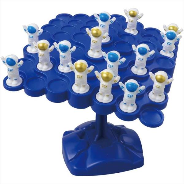 宇宙飛行士のコマをバランスよく積み上げるスリリングなバランスゲームです。サイコロを振って出た数だけ宇宙飛行士を土台に乗せていくシンプルなルールなので、小さなお子様から大人まで楽しめます。倒れそうで倒れない、手に汗握るドキドキ感がクセになりま...