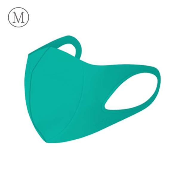 JIGGLYマスクMサイズ。カラーは、グリーン（4548815100646：JGM1012MGR）です。肌に気持ちの良いもちもち手触りの洗えるマスク。化粧パフの素材ならではの、気持ちの良いふわふわな手触りで、付けているのを忘れるほど快適なマ...