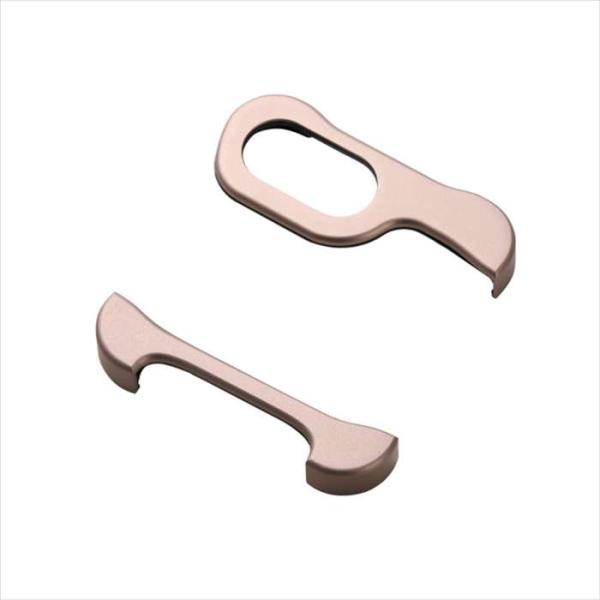 ■ソリッドなスタイルで端末を美しく守るアルミニウムバンパーです。  ■機器本体の4つの角と背面カメラ周りのみを覆うミニマルデザインです。  ■工具を使用せず、バンパーを機器本体に押し込むだけで簡単に装着できます。  ■製品表面はアルミニウム...