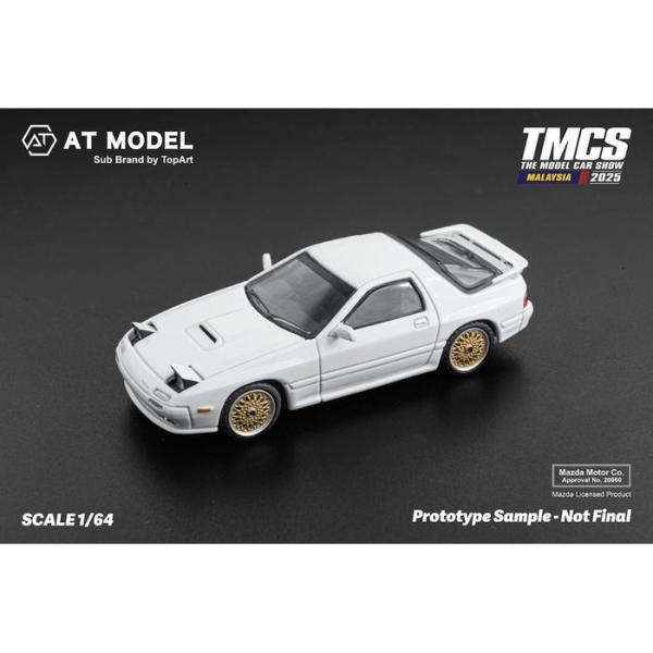 AT MODEL 1/64 マツダ RX7 FC3S infini ホワイト/Gold Wheel です。