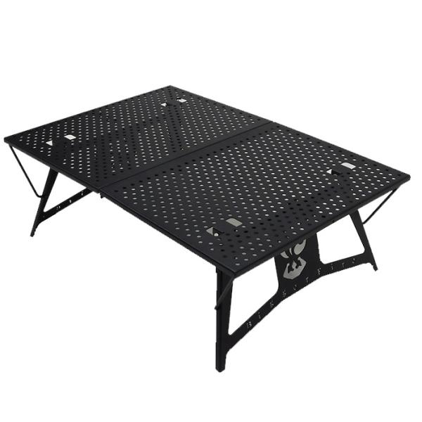 SPCCは冷間圧延鋼板とよばれ、SPHC(Steel Plate Hot Commercial)を冷間圧延してつくられます。炭素鋼のなかでも、炭素含有量が0.1%未満と少なく、SPC材に分類されます。SPCCは板金・プレス用の鋼材で、板材以...