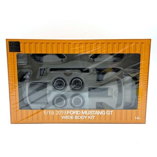 国際貿易｜DIECAST MASTERS 1/18 マスタング 19 ワイドボディアクセサリーパック マットブラック｜61005ACC。