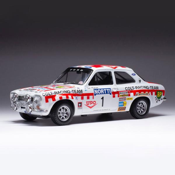 1/18スケールのミニカー。IXO 1/18 フォード エスコート MK I RS 1600 1974年1000湖ラリー #1 T.Makinen/H.Liddon。
