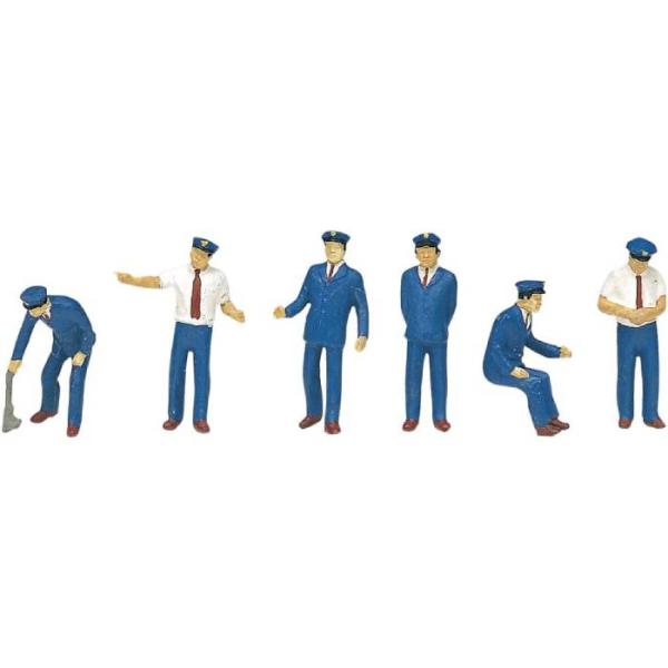 掃除や、指先確認をするホーム係員など。座っている人は運転士に。