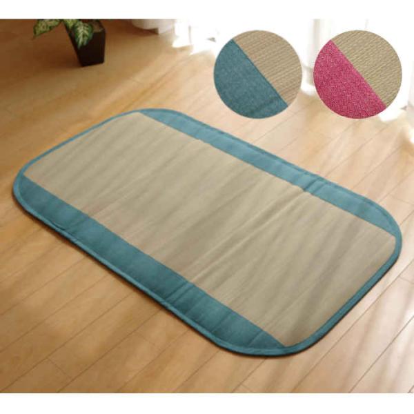 国産（九州産）のい草を使用したベビーマットです。カラーバリエーションは、ブルー（JAN：4956642295594/型番：7514309）、ピンク（JAN：4956642295600/型番：7514359）です。やわらかい肌触りの33目織り...