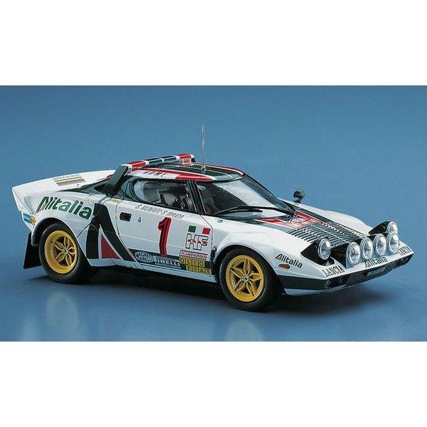 プラモデル 模型 1/24 ランチァ ストラトス HF “1977モンテカルロ ラリー ウィナー” Lancia STRATOS。