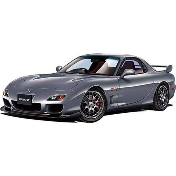 1500台限定のRX−7スペシャルバージョンSPIRIT Rシリーズをキットで再現。