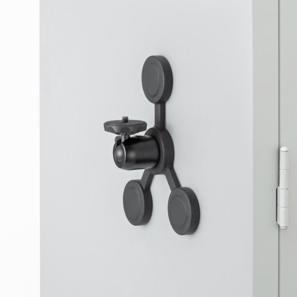 強力マグネットで支柱や壁面に取り付けできるカメラマウント。