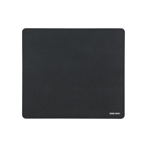 環境に優しい100％再生PET（ポリエチレンテレフタレート）を使用しています。焼却処理をしても塩素ガスやダイオキシンを発生しません。グリーン購入法判断基準適合です。表面に特殊ドット加工を施し、スムーズで確実なマウス操作が可能です。裏面に滑り...