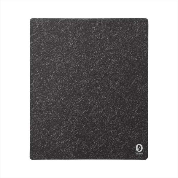 表面は不規則凹凸構造により、正確なマウス操作をサポートします。裏面は滑り止め効果が高いため、デスク上で滑らず快適なマウス操作が可能です。落ち着きのあるカラーでデスク上で邪魔にならなず、インテリアにもマッチします。