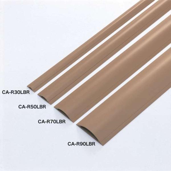 足をかける危険を予防し、運搬用台車がスムーズに通過できるよう、高さを抑えました。※両面テープは付属していません。カバー内の無駄な空間をなくし、すっきりとした形状です。重量物の往来にも安心して使える、高強度で耐衝撃性に優れた構造です。ケーブル...