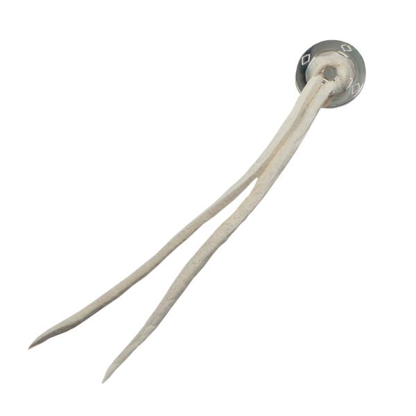 ※革紐カラーをお選び頂けます。[MATERIAL]SV925 鹿革[SIZE]ホイール直径:約18mm※革紐の長さは個体差が御座います。[購入の際の注意事項]一点一点手作りしておりますので個体差が生じる場合も御座います。基本的に即日発送にな...