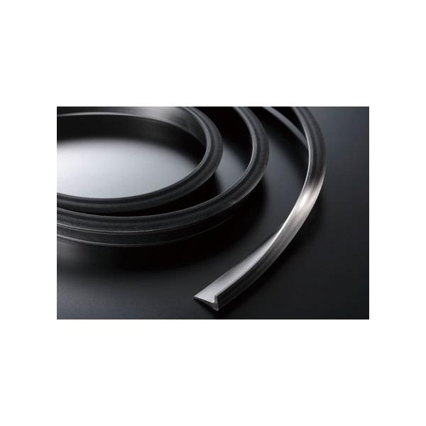 JURAN（ジュラン） ガーニーフラップ ブラック 2.0mリアウイングやスポイラーの終端に装着することで、走行中の空気の流れを整え、ダウンフォースの発生をサポートする外装パーツです。高速走行時の直進安定性やリアの接地感向上に貢献します。ブ...