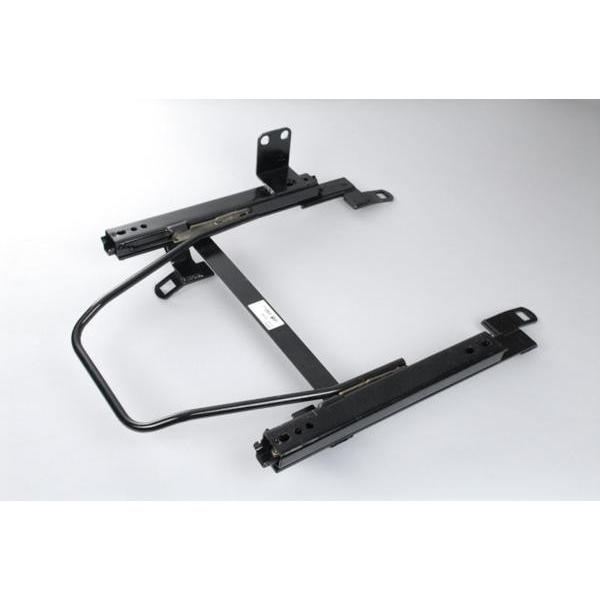 車種により、価格は異なります。必ず、下記のシートレール適合表にてご確認頂きますようお願い致します。【シートレール適合表】https://deporacing.jp/okarin/drj_seatrail/seatrail.htm受注生産品と...