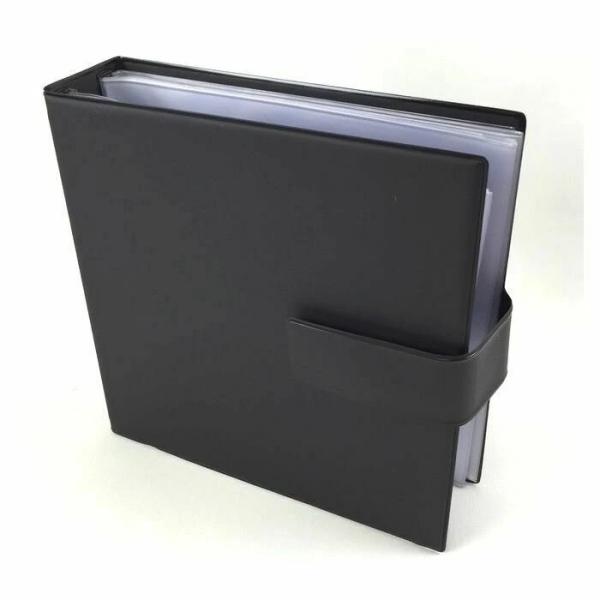 持ち運べるEP (7inch) サイズのレコードファイルです。軟質ビニールを熱圧着でしっかり固定し、レコードの出し入れもスムーズに行えます。収納ポケットは横入れ仕様、カバーはマジックテープ止めになっています。ジャケットも丸ごと入るサイズです...