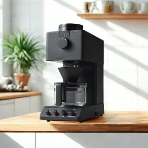 目指したのは、世界一おいしいコーヒーメーカーコーヒー豆を均一な粒度で挽くステンレスミル刃挽いた豆の粒度は、コーヒー成分の出かたや濾過速度を変え、風味に大きな影響を与えます。ツインバードの全自動コーヒーメーカーは、金属加工の街、燕三条地域のス...