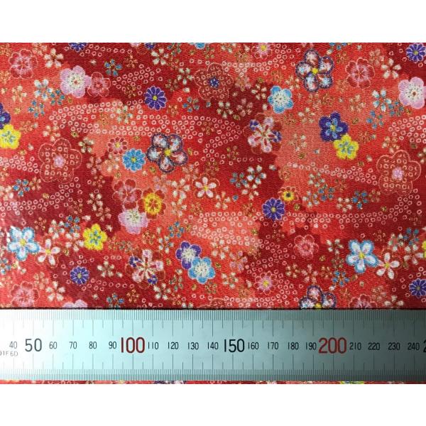 カットされているので、巾着やパッチワークなどの小物作りに最適！！レーヨン100％ですので、水に濡れると縮みます。お洗濯をされる場合はドライクリーニングでお願い致します。サイズ：約32×34cm素　材：レーヨン100％写真では多少色味が異なる...