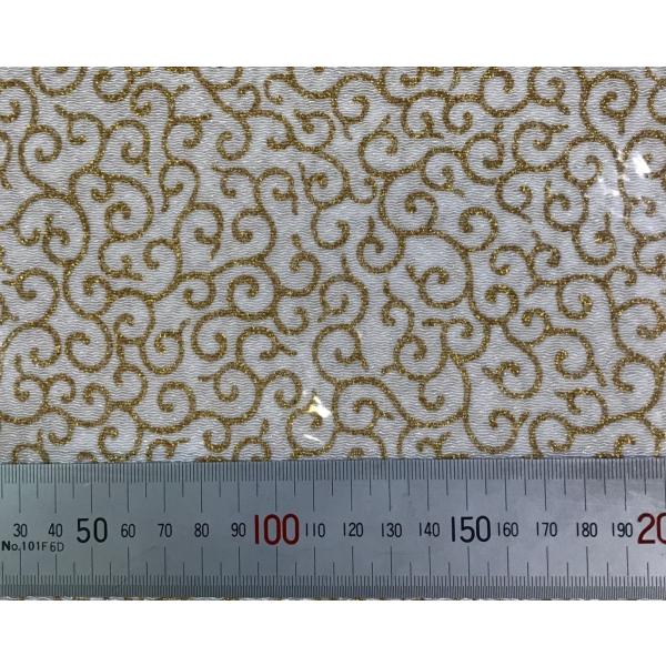 カットされているので、巾着やパッチワークなどの小物作りに最適！！レーヨン100％ですので、水に濡れると縮みます。お洗濯をされる場合はドライクリーニングでお願い致します。サイズ：約32×34cm素　材：レーヨン100％写真では多少色味が異なる...