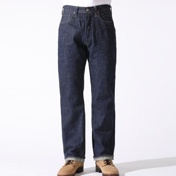 1940年代前半、大戦中に簡素化が図られたモデルを再現。第二次大戦が勃発したことで物資統制によって様々なディテール変更を余儀なくされており、ポケットの袋地やボタンの変更、リベットの省略などの仕様が見られる。また、1942年8月に戦時生産局が...