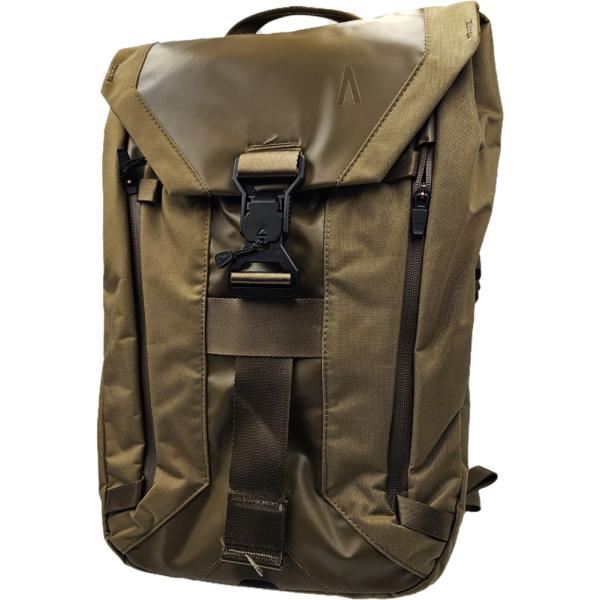 サイズ：43x28x13cmカラー：カーキ付属品：無状態：新品未使用品、保管上のスレ等ご了承ください。Boundary Supply（バウンダリー・サプライ）は、革新的なテクノロジーとサステナブルな製造工程にこだわり、人の生活をより快適に作...