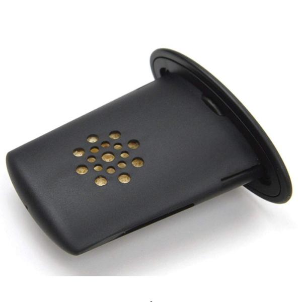 冬場などの乾燥時にサウンドホールに直接装着することで適正な湿度を保ち、楽器を乾燥から守る湿度管理ツール です。