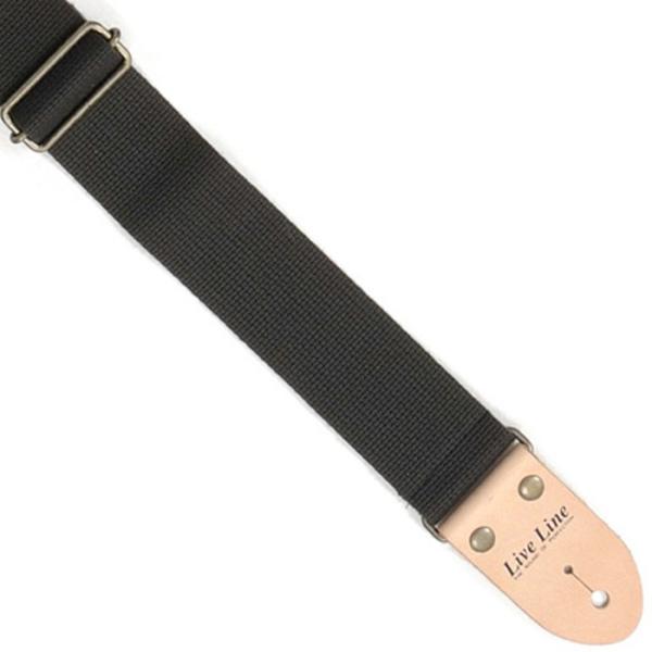 アクリルとコットンを混合したAC素材を採用したシンプルで直ぐ馴染むストラップ。ナイロンストラップに代わるニュースタンダードです。耐久性と品質を兼ね備えながらもコストパフォーマンスに優れた、信頼の日本製です。長さ：78〜135cm