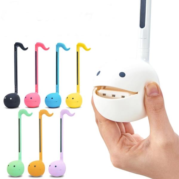 音符の形をした「オタマトーン」はカンタンな電子楽器です。 トイのような見た目と弾き方ですが、少し練習すればちゃんと曲を弾くことが可能です。 使い込むほどに自分のオタマトーンの音の位置がわかってくるので、楽譜が無くてもメロディーを思い浮かべて...
