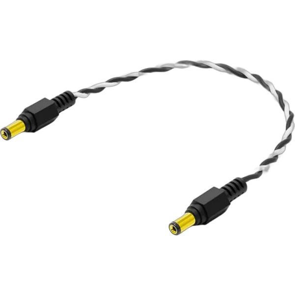 「DC-3398」に採用しているツイストケーブルには、音響用配線材「オヤイデ 3398-18」を使用。3398-18の導体には、オヤイデ電気が開発した音響用銅線「精密導体102SSC」を採用し、銅線本来の導電効率を極限にまで高めることで、優...