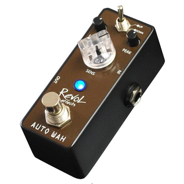 RevoL AUTO WAH EWA-01は、入力音の強弱によってワウサウンドが得られるフィルター系のエフェクターです。足で操作するワウペダルで細かくリズミカルなワウサウンドを得るには、非常に高いプレイアビリティーを要求されますが、EWA-...